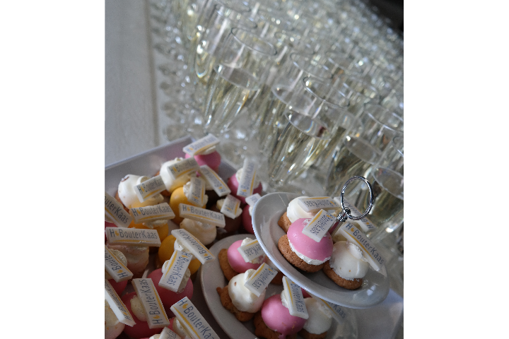 Eerste paal uitbreiding | H Bouter Kaas